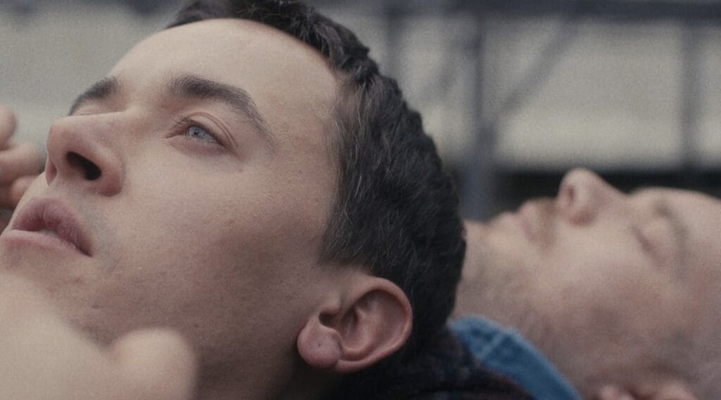 'Plainclothes' Review - Tom Blyth Mesmerizes in an Extremely Tense ...