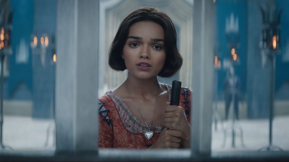 'Snow White' Review - Rachel Zegler Shines in Disney's Uninspired Live ...